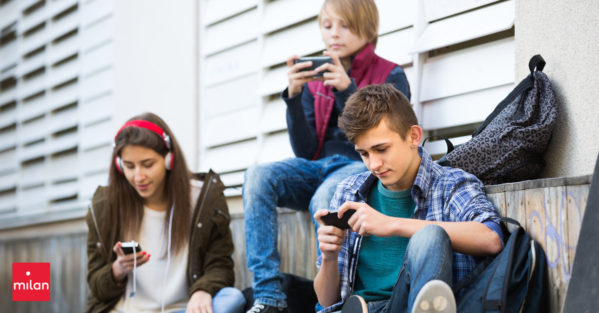 Enquête inédite : les ados et l’information | Milan jeunesse | Milan ...